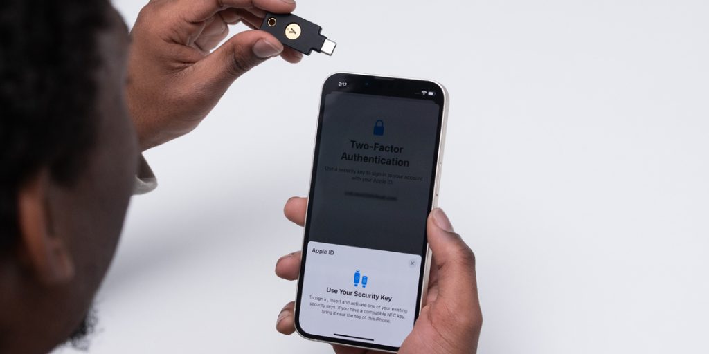 Available now: Security key support for Apple ID on iOS 16.3 | Yubico
